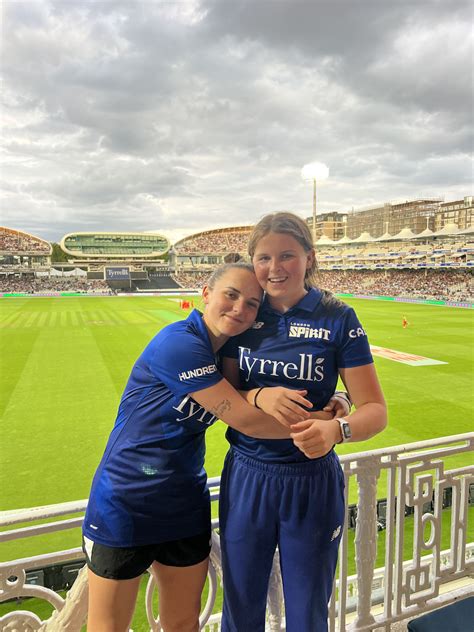 Amelia Kerr World Record Holder New Zealand Cricketer Secret To