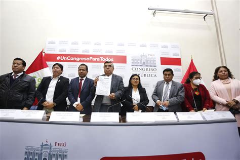 Pleno Del Congreso Alista Nombramiento Automático Para 24 000 Profesores