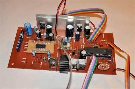 Fablab Taller de iniciación en PCBs arduinos y actuadores Medialab
