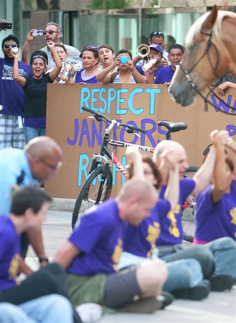 Janitors Protest A Day Before Renewed Negotiations