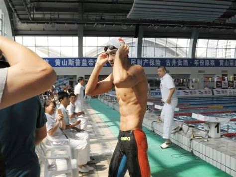 泳裤男战士 泳裤战士 伤感说说吧