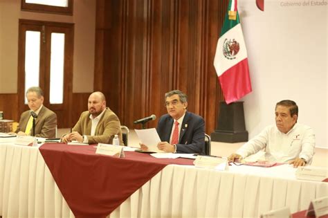 Sostiene el gobernador Américo Villarreal reunión con alcaldes para