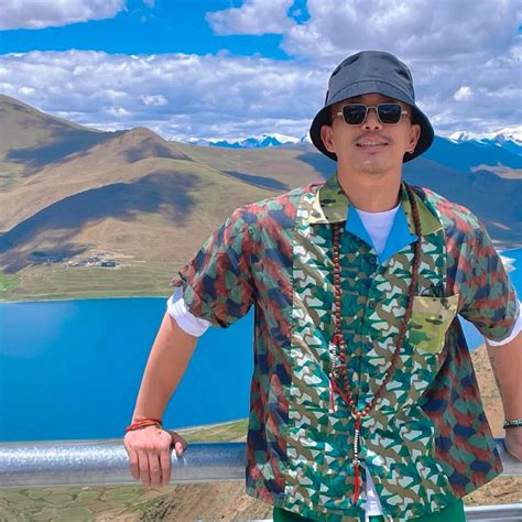 Feather Touchbd Added A New Photo Feather Touchbd