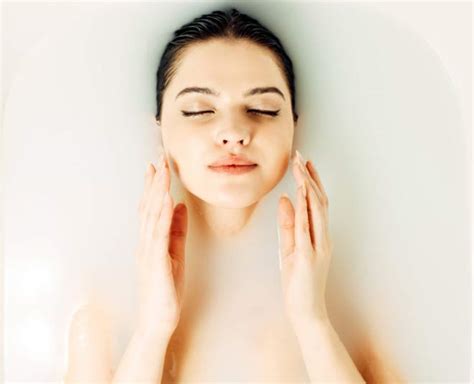 Morning Skin Care Routine With Milk Morning Skin Care Routine With Milk HerZindagi