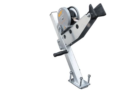 Unitrailer Stem With Winch And Boat Trailer Bracket Unitrailer