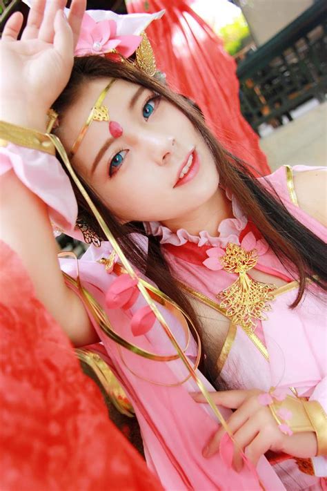 Cosplay：劍俠情緣網絡版三 雪河秀蘿 每日頭條