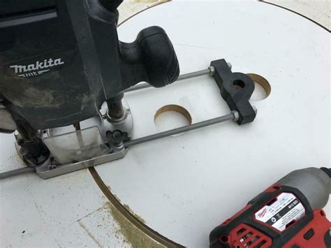 Free 3D File Makita M3601G MT Router Circle Cutting Jig Template To