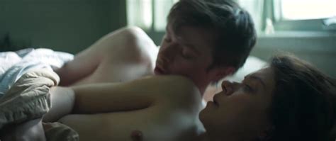Tatiana Maslany Two Lovers And A Bear Free Hd Porn B0 Xhamster