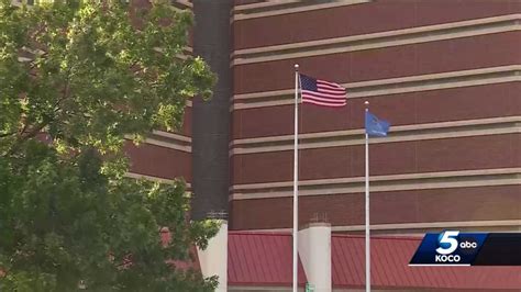 Ceo Of Oklahoma County Detention Center To Keep His Job