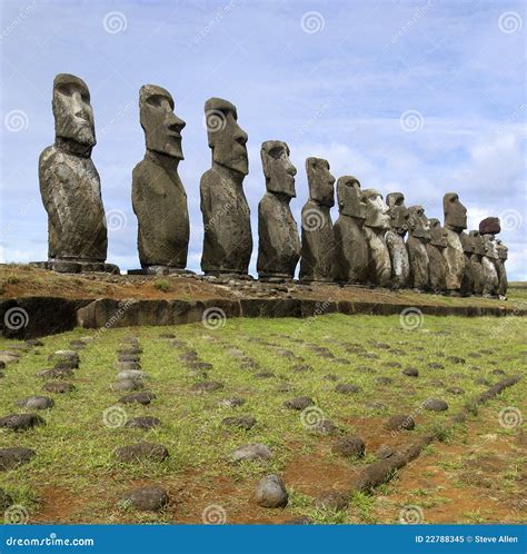 Easter Island Rapa Nui Moai At Rano Raraku Stock Image Cartoondealer