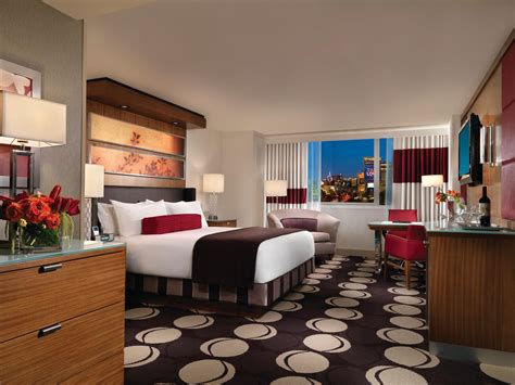 Inside Vegas Tropical Oasis The Mirage Hotel The Jetsetters Guide