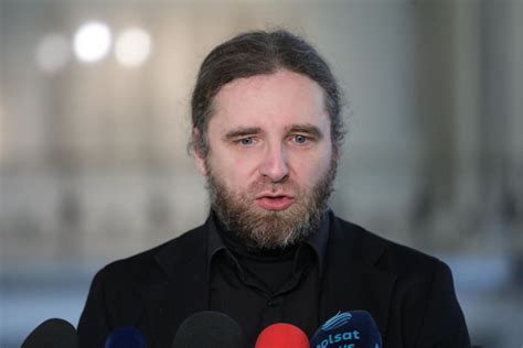 Sośnierz zdradził co zrobi w II turze Żadnemu z nich aż tak nie