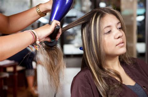 6 Simple Blowout Tricks Hair Experts Swears By