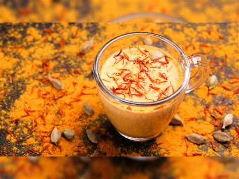 Saffron Water Benefits In Winter Kesar Pani Ke Fayde In Hindi Sdmp