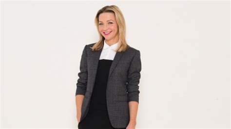 Top 18 Classy And Elegant Fashion Combinations For Business Woman