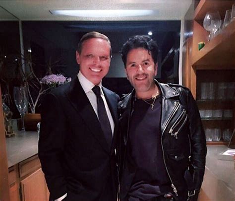 El Video De Luis Miguel Con Una Misteriosa Rubia ¡que Lo Pone De Buen