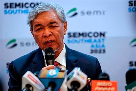 Ahmad Zahid Malaysian Bar A Busybody To Challenge My Dnaa Malaysia