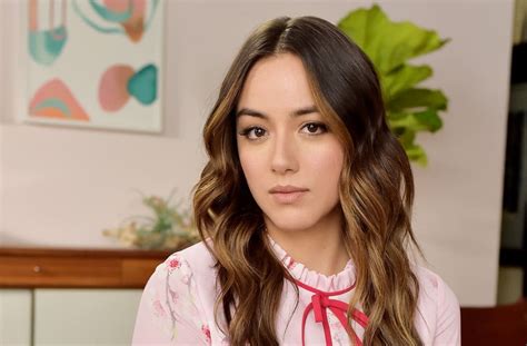Here S How Actress Chloe Bennet Overcomes Some Of The Biggest Pressures In Hollywood
