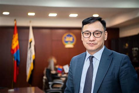 Яллагдагч Б Ганхуягт авсан цагдан хорих таслан сэргийлэх хугацааг дахин нэг сараар сунгажээ