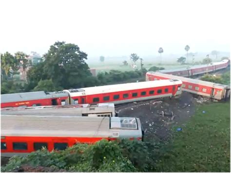 Indian Railways Cancels 8 Trains Diverts 21 After Delhi Kamakhya North