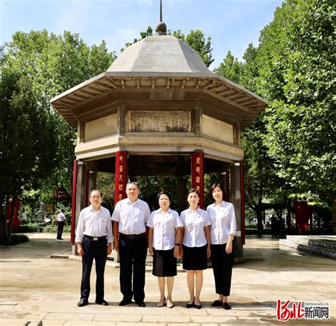 河北轨道运输职业技术学院开展重温入党誓词 传承懋华精神活动 凤凰网