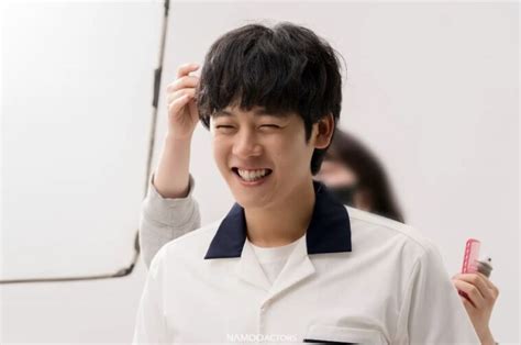 Lee Jung Ha Moving Rela Tambah Bb 30 Kg Demi Akting
