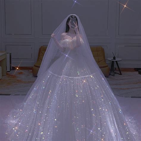 Ghim Của 🧚🏻‍♀️ 𝙕𝙖𝙣𝙣𝙯 🦋 Trên ᶜᴴᴵᴸᴸ Đám Cưới Váy áo Phồng Cô Dâu