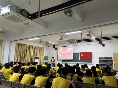 信息动态 人工智能与大数据学院