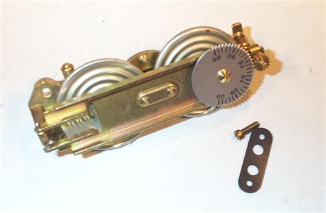 Powers Siemens Bldg Tech 832 040 TH832 RPLMT CHASSIS ASSY 83