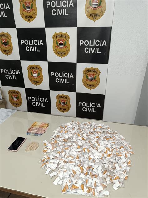 Polícia Civil Prende Duas Mulheres Por Tráfico E Apreende Drogas Em