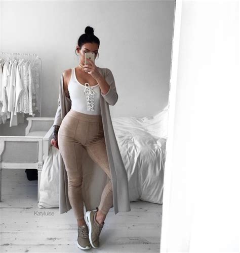 Outfits En Tonos Nude Para Gustarte A Ti Misma