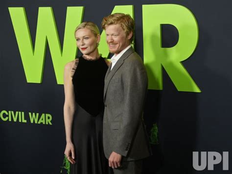Photo Kirsten Dunst And Jesse Plemons Attend The Civil War Premiere