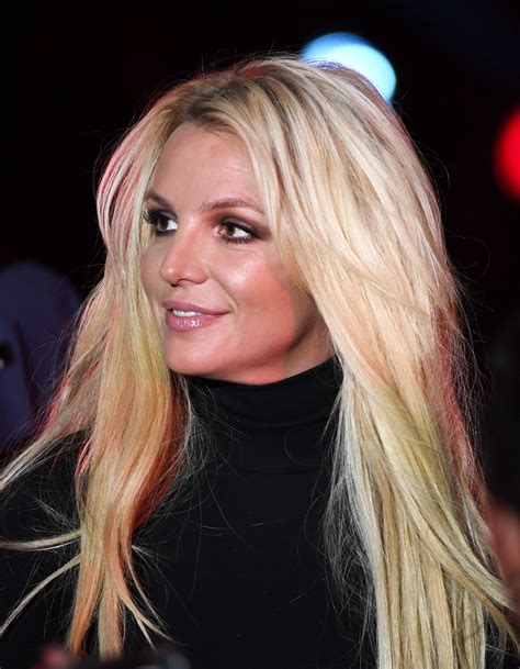 Britney Spears 41 Has Likely Spent 30k On Botox And Fillers It