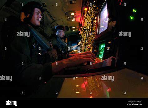 Early Warning Radars Hi Res Stock Photography And Images Alamy