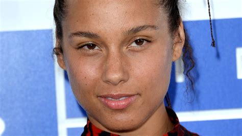 30 Fairly Shocking Pictures Of Celebrities Without Makeup Makeupview Co