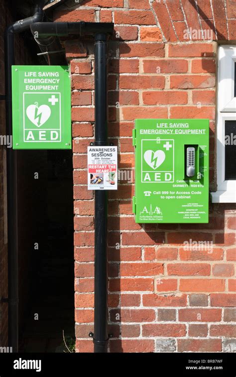Defibrillatoren Fotos und Bildmaterial in hoher Auflösung Alamy
