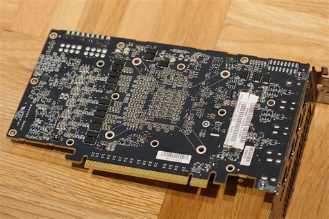 4kを見据えたハイエンドgpu「radeon Fury X」が登場！ 広帯域dram「hbm」を採用 価格 Comマガジン