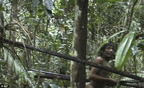 Amazing Footage Isolated Amazon Tribe Captured For The First Time On Video