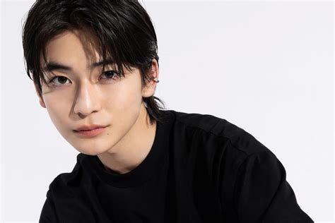 高橋文哉が語る、理想の役者人生 『君の花になる』で見せる“新たな一面”｜real Sound｜リアルサウンド 映画部