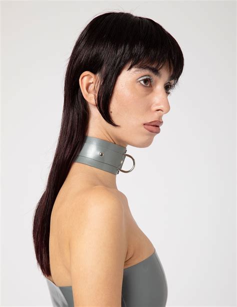 Latex Choker Bondage