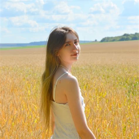 Léane ♡ Leanerivera • Instagram Photos And Videos