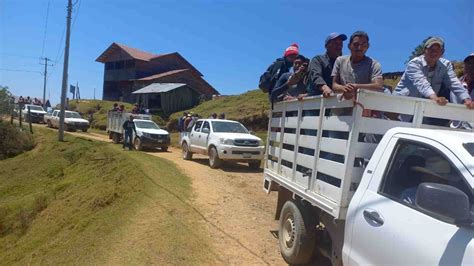 Pobladores De La Sierra De Guerrero Toman Cuartel Del Ejército