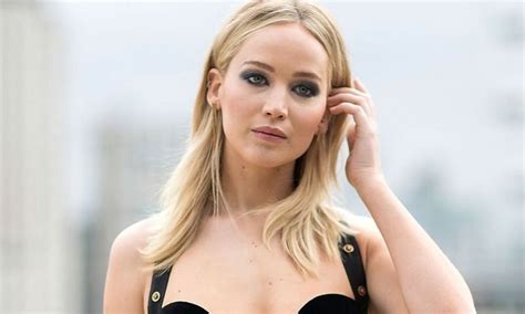 جینیفر لارنس نے اپنے رومانوی تعلقات کی وضاحت کردی Life And Style Dawn News Urdu