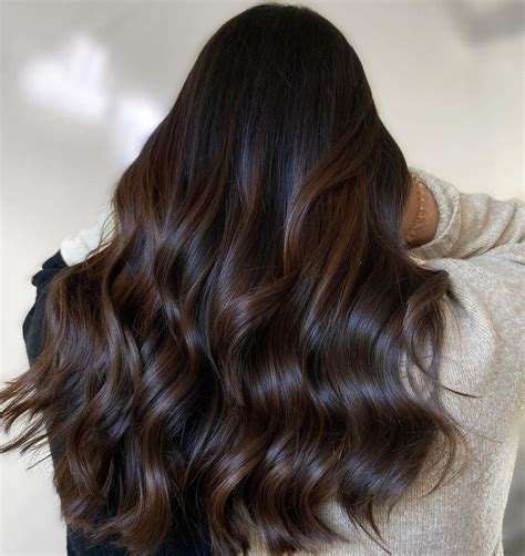 50 Trendy Brown Hair Colors And Brunette Hairstyles For 2024 Hadviser
