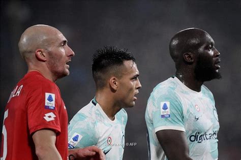 لوكاكو ولاوتارو في هجوم إنتر أمام سامبدوريا