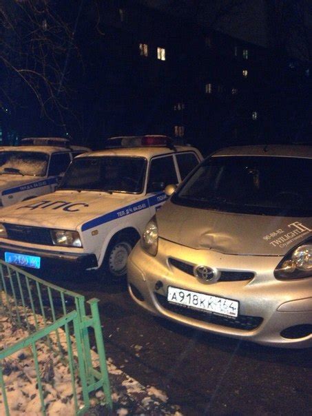 Место для служебного транспорта — Toyota Aygo (1G), 1 л, 2008 года ...