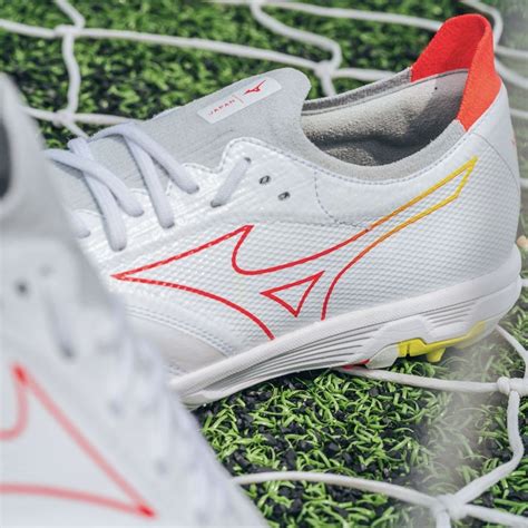 Review Mizuno Morelia Neo Beta Japan Mẫu Giày đắt Nhất Cỏ Nhân Tạo