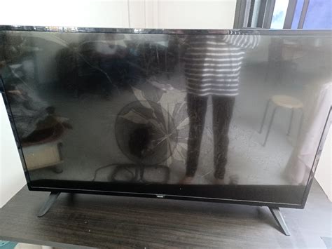 Philips TV "43", TV & Home Appliances, TV & Entertainment, TV on Carousell