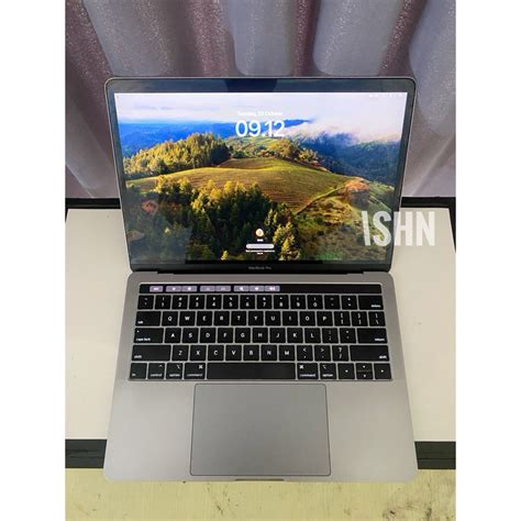 Jual Macbook Pro Touchbar Gb Ram Ssd Shopee Indonesia