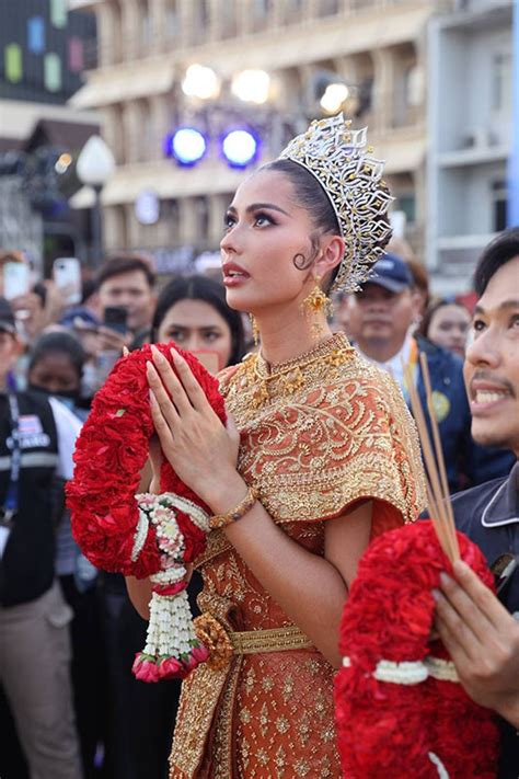Photo Gallery หลานย่าโม Go จักรวาล ชาวโคราชแห่ต้อนรับ แอนโทเนีย โพซิ้ว
